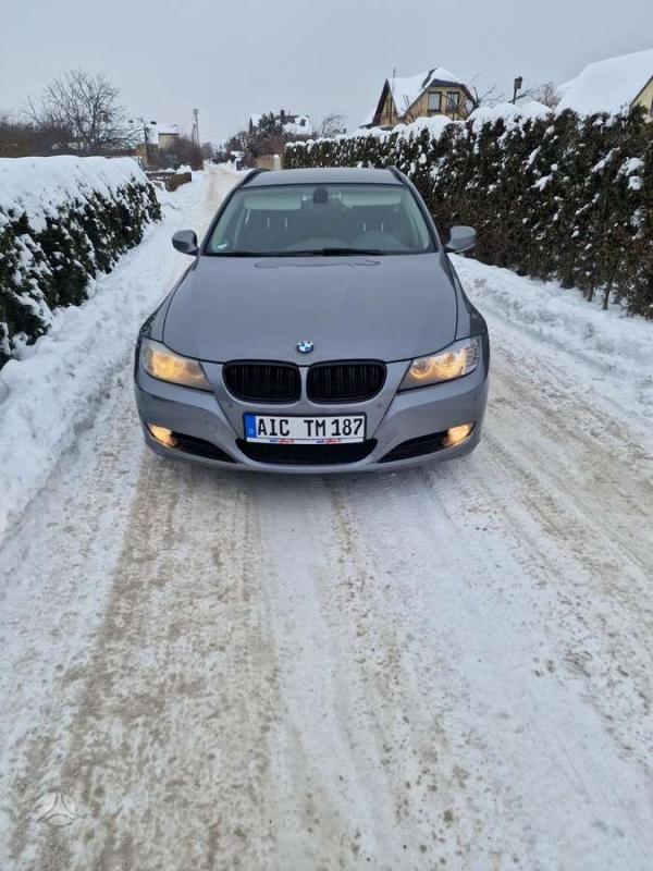Pelēks BMW 320 2011 Panevēža, ar dzinēja tilpumu 2.00 L un nobraukumu 250 tūkst. km par 3450 €, foto 3 vietnē AUTOMOTO.COM.LV