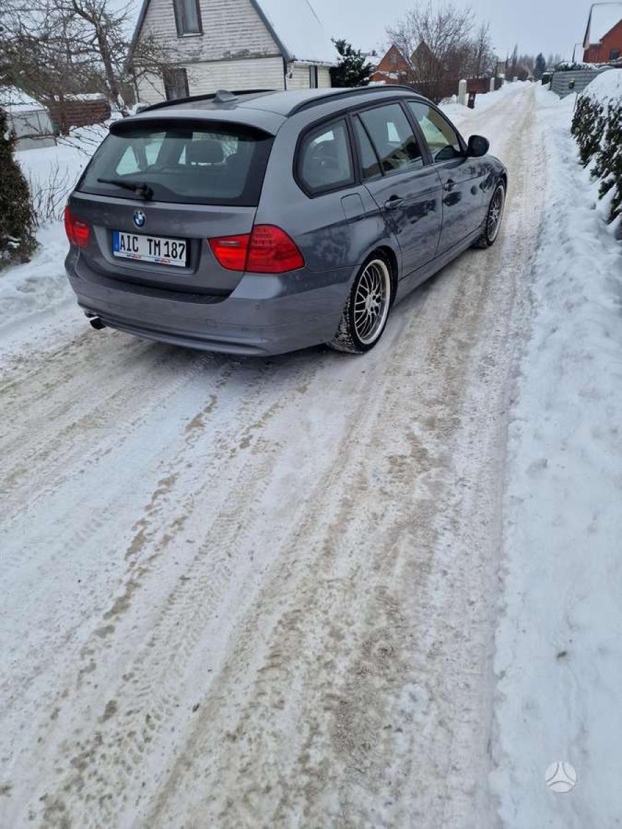 Pelēks BMW 320 2011 Panevēža, ar dzinēja tilpumu 2.00 L un nobraukumu 250 tūkst. km par 3450 €, foto 5 vietnē AUTOMOTO.COM.LV
