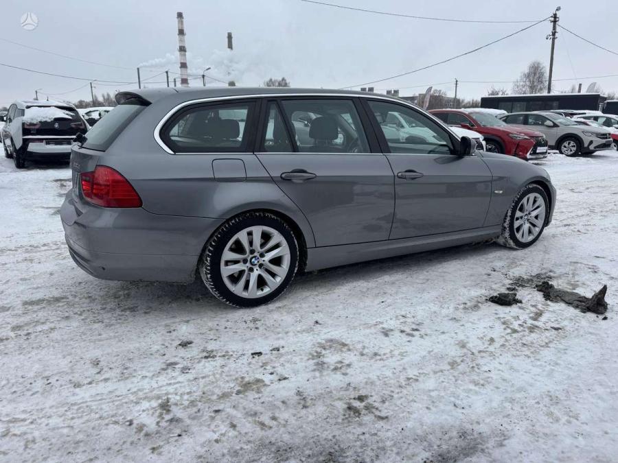 Grey BMW 320 2011 in Panevezys, with an engine capacity of 2.00 L and mileage of 290 thousand km for 4750 €, photo 5 on AUTOMOTO.COM.LV
