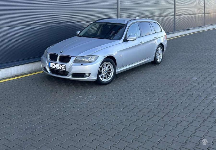 Grey BMW 320 2011 in Vilnius, with an engine capacity of 0.00 L and mileage of 362 thousand km for 3500 €, photo 1 on AUTOMOTO.COM.LV