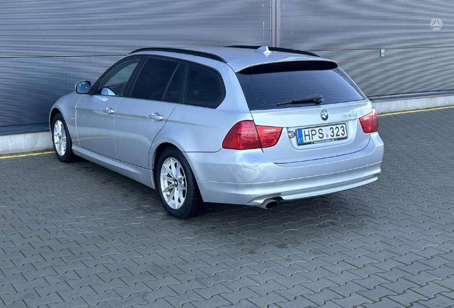 Grey BMW 320 2011 in Vilnius, with an engine capacity of 0.00 L and mileage of 362 thousand km for 3500 €, photo 9 on AUTOMOTO.COM.LV