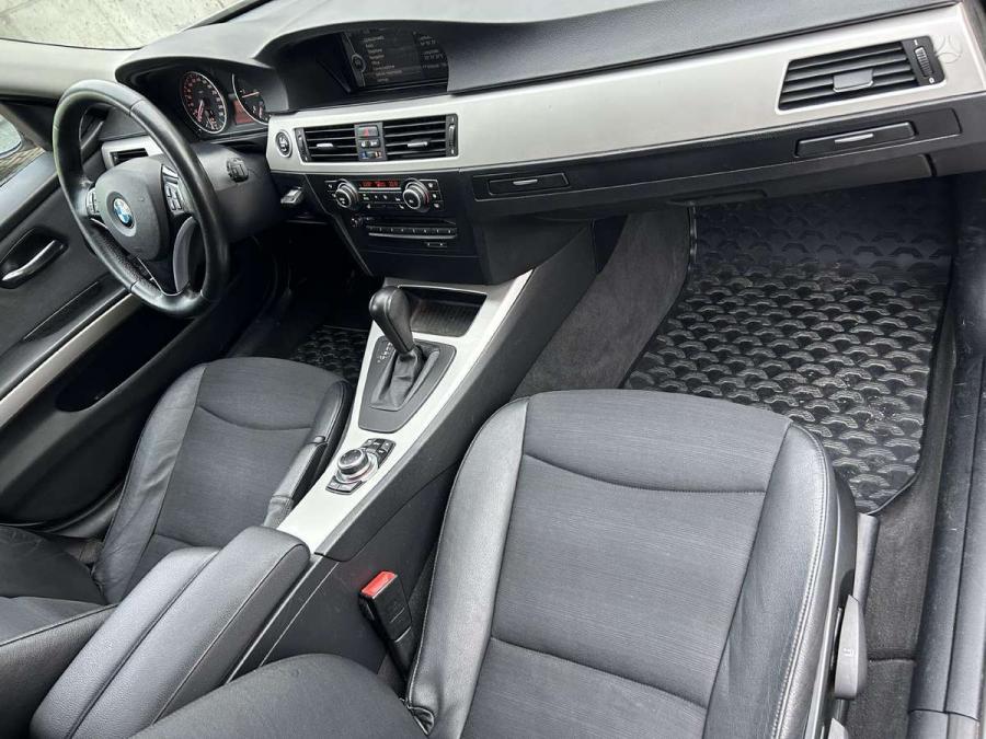 Grey BMW 320 2011 in Vilnius, with an engine capacity of 0.00 L and mileage of 362 thousand km for 3500 €, photo 11 on AUTOMOTO.COM.LV