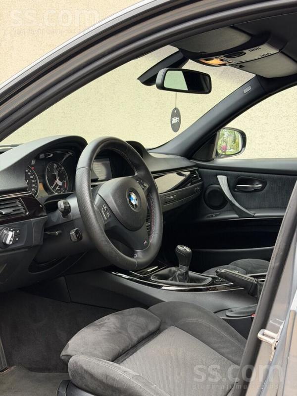 Pelēks BMW 320 2011 Bauska, ar dzinēja tilpumu 2.00 L un nobraukumu 290 tūkst. km par 6350 €, foto 6 vietnē AUTOMOTO.COM.LV