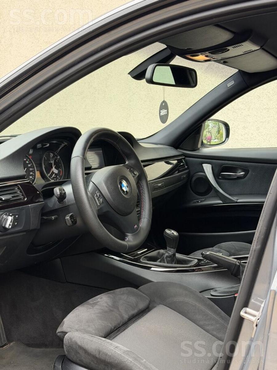 Pelēks BMW 320 2011 Bauska, ar dzinēja tilpumu 2.00 L un nobraukumu 290 tūkst. km par 6350 €, foto 7 vietnē AUTOMOTO.COM.LV