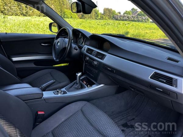 Pelēks BMW 320 2011 Rīga, ar dzinēja tilpumu 2.00 L un nobraukumu 265 tūkst. km par 4590 €, foto 10 vietnē AUTOMOTO.COM.LV