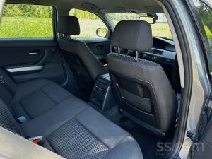 Grey BMW 320 2011 in Riga, with an engine capacity of 2.00 L and mileage of 265 thousand km for 4590 €, photo 13 on AUTOMOTO.COM.LV