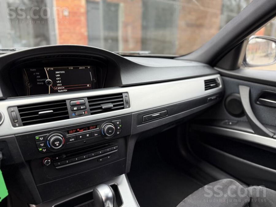 Pelēks BMW 320 2011 Cēsis, ar dzinēja tilpumu 2.00 L un nobraukumu 243 tūkst. km par 6650 €, foto 13 vietnē AUTOMOTO.COM.LV