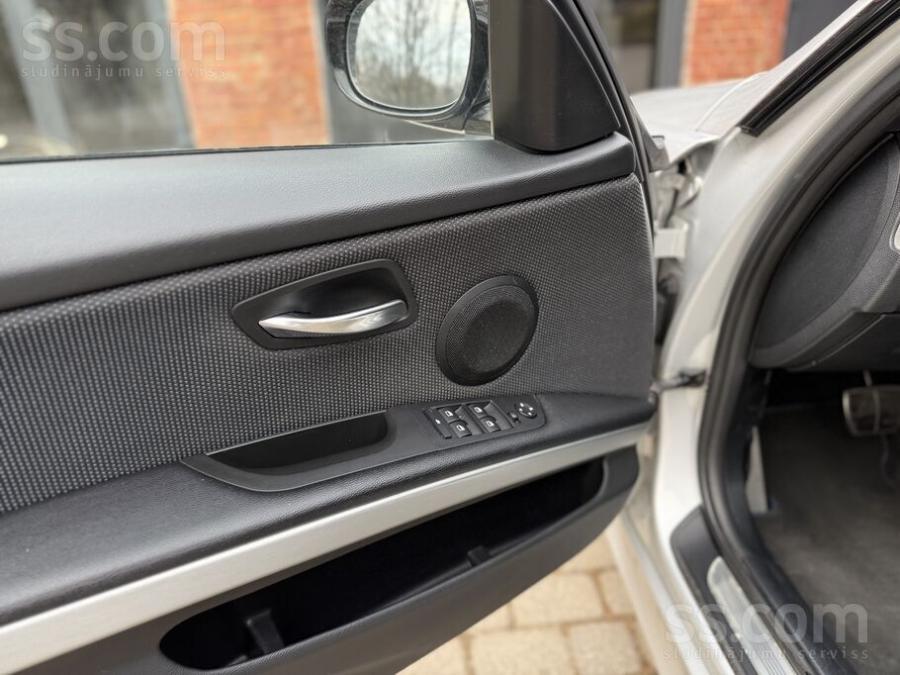 Pelēks BMW 320 2011 Cēsis, ar dzinēja tilpumu 2.00 L un nobraukumu 243 tūkst. km par 6650 €, foto 15 vietnē AUTOMOTO.COM.LV