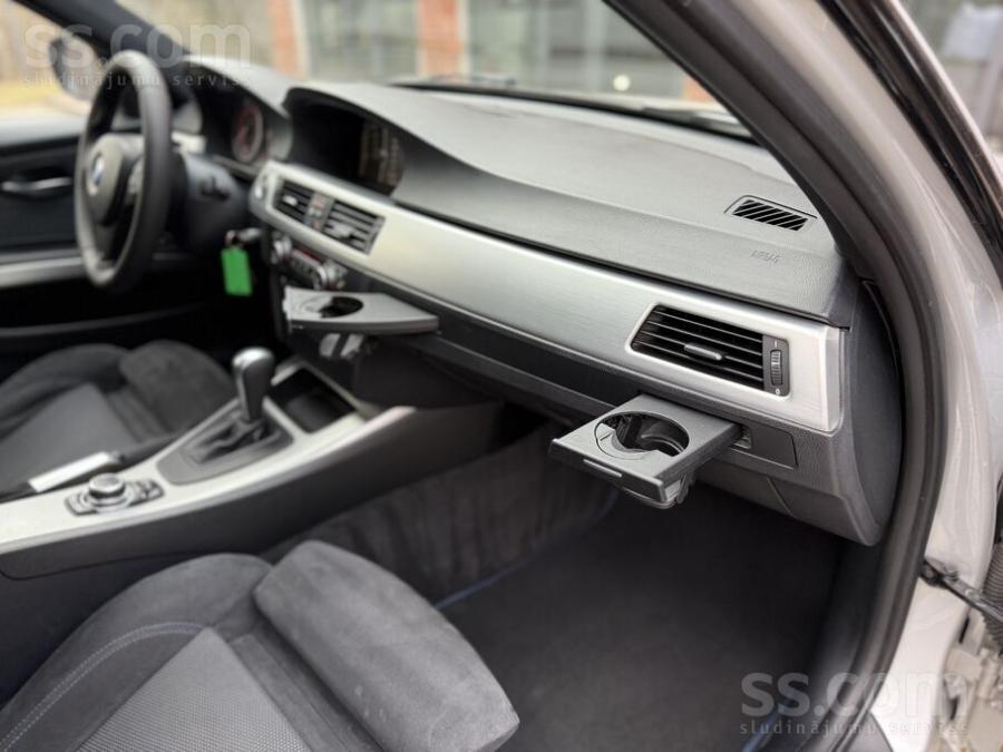 Pelēks BMW 320 2011 Cēsis, ar dzinēja tilpumu 2.00 L un nobraukumu 243 tūkst. km par 6650 €, foto 16 vietnē AUTOMOTO.COM.LV