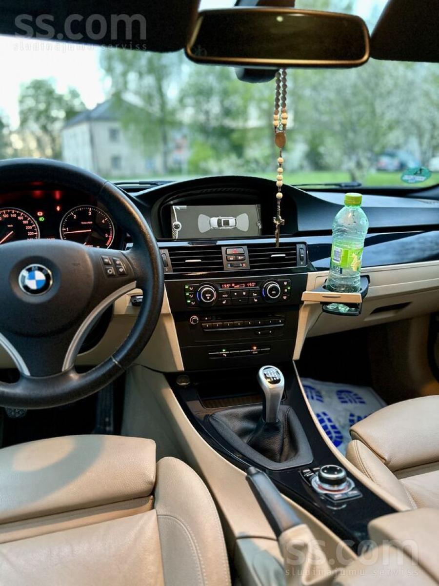 Grey BMW 320 2011 in Balvi, with an engine capacity of 2.00 L and mileage of 250 thousand km for 5999 €, photo 18 on AUTOMOTO.COM.LV