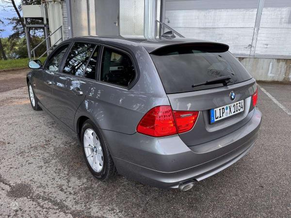 Pelēks BMW 320 2011 Viļņa, ar dzinēja tilpumu 2.00 L un nobraukumu 273 tūkst. km par 4490 €, foto 6 vietnē AUTOMOTO.COM.LV