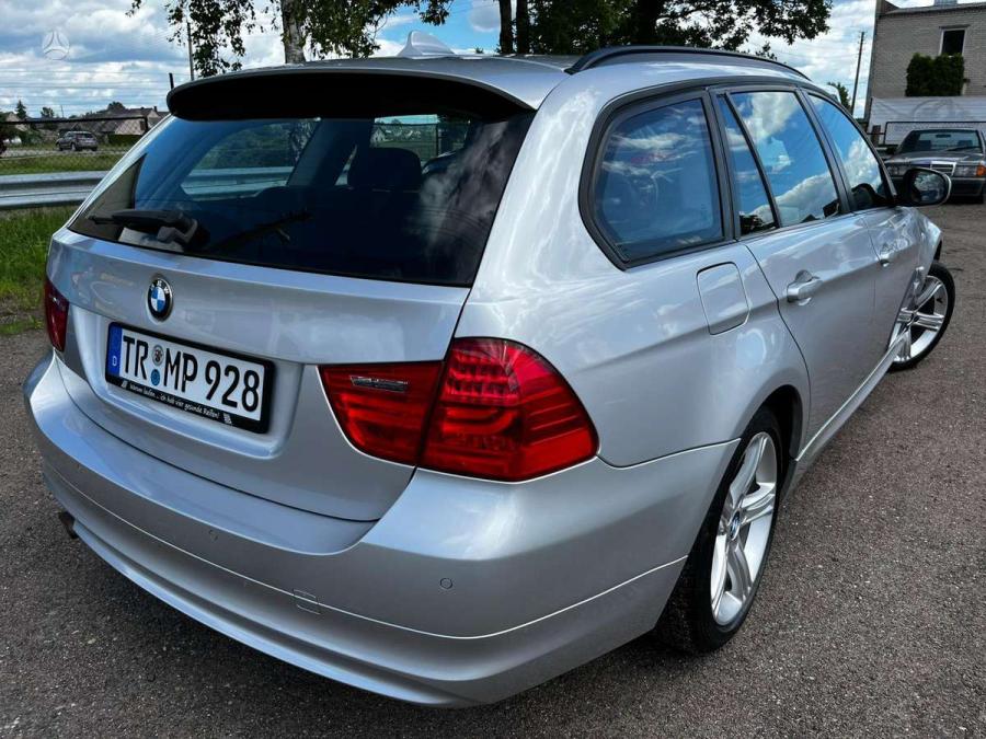 Pelēks BMW 320 2011 Raseiniai, ar dzinēja tilpumu 2.00 L un nobraukumu 250 tūkst. km par 4150 €, foto 1 vietnē AUTOMOTO.COM.LV