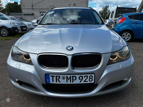 Grey BMW 320 2011 in Raseiniai, with an engine capacity of 2.00 L and mileage of 250 thousand km for 4150 €, photo 5 on AUTOMOTO.COM.LV