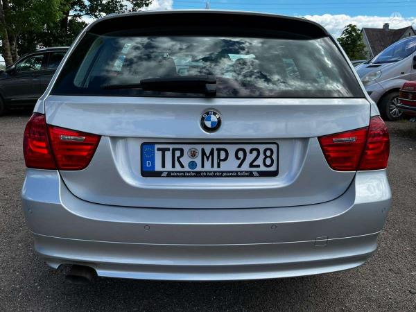 Grey BMW 320 2011 in Raseiniai, with an engine capacity of 2.00 L and mileage of 250 thousand km for 4150 €, photo 6 on AUTOMOTO.COM.LV