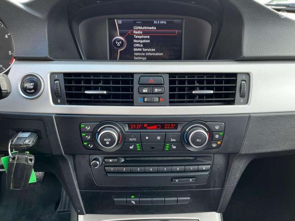 Grey BMW 320 2011 in Raseiniai, with an engine capacity of 2.00 L and mileage of 250 thousand km for 4150 €, photo 10 on AUTOMOTO.COM.LV