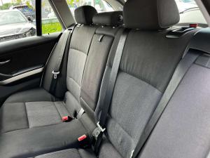 Pelēks BMW 320 2011 Raseiniai, ar dzinēja tilpumu 2.00 L un nobraukumu 250 tūkst. km par 4150 €, foto 19 vietnē AUTOMOTO.COM.LV