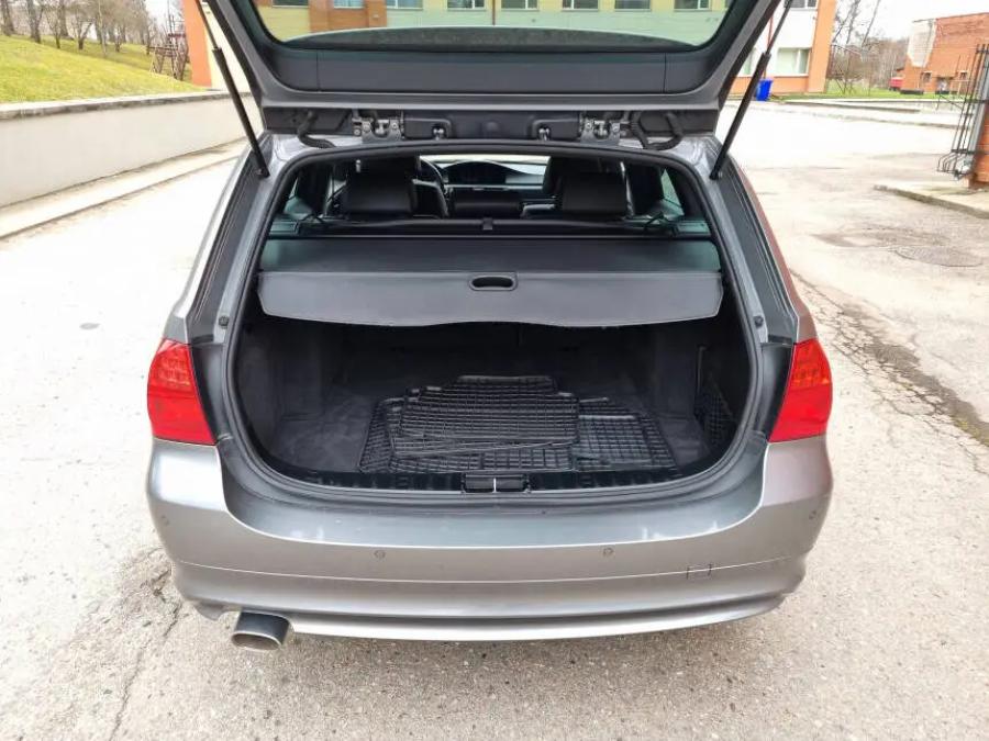 Pelēks BMW 320 2011 Jēkabpils, ar dzinēja tilpumu 2.00 L un nobraukumu 292 tūkst. km par 5390 €, foto 17 vietnē AUTOMOTO.COM.LV