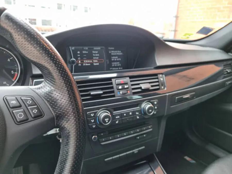 Pelēks BMW 320 2011 Jēkabpils, ar dzinēja tilpumu 2.00 L un nobraukumu 292 tūkst. km par 5390 €, foto 25 vietnē AUTOMOTO.COM.LV