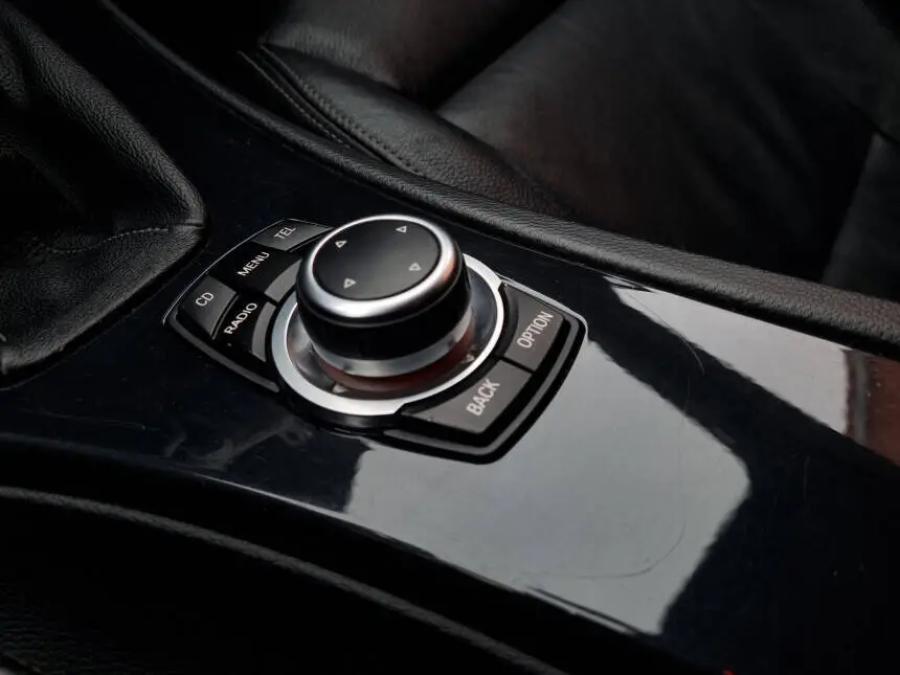 Pelēks BMW 320 2011 Jēkabpils, ar dzinēja tilpumu 2.00 L un nobraukumu 292 tūkst. km par 5390 €, foto 29 vietnē AUTOMOTO.COM.LV