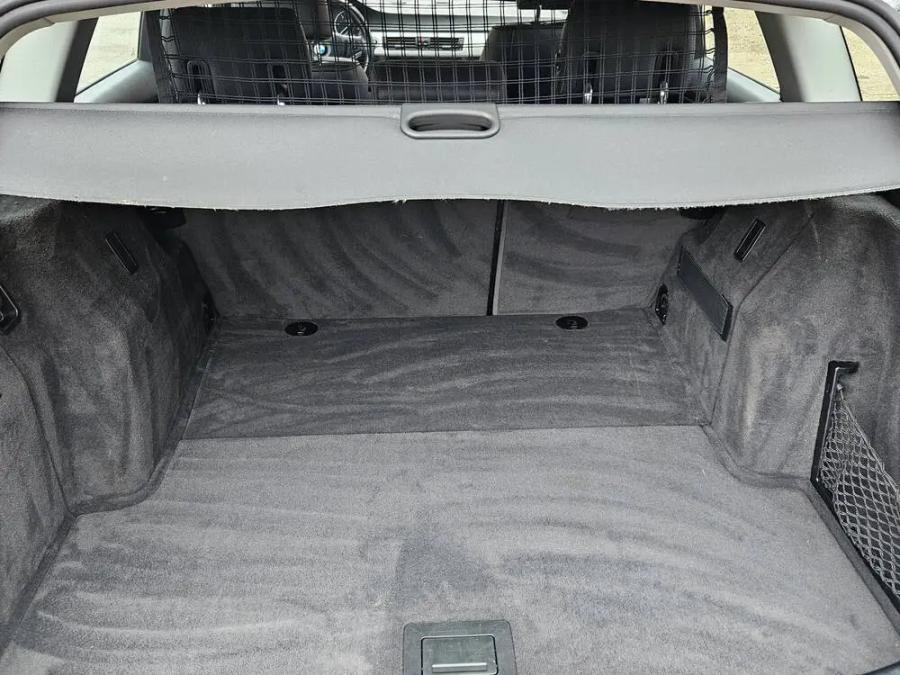 Grey BMW 320 2011 in Jekabpils, with an engine capacity of 2.00 L and mileage of 270 thousand km for 4890 €, photo 16 on AUTOMOTO.COM.LV