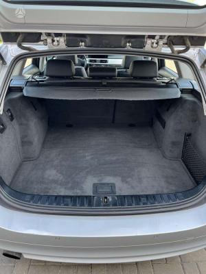 Pelēks BMW 320 2011 Kauņa, ar dzinēja tilpumu 2.00 L un nobraukumu 292 tūkst. km par 4000 €, foto 12 vietnē AUTOMOTO.COM.LV
