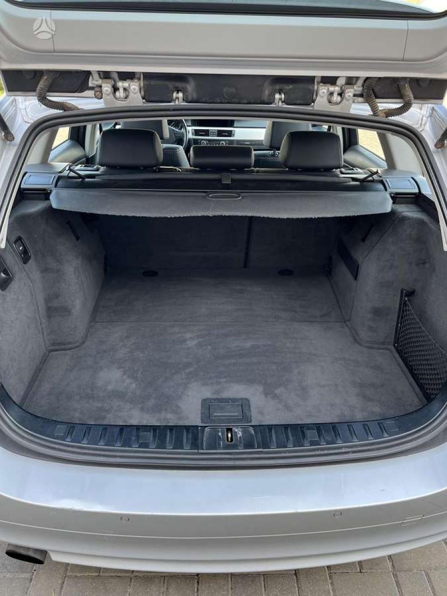 Pelēks BMW 320 2011 Kauņa, ar dzinēja tilpumu 2.00 L un nobraukumu 292 tūkst. km par 4000 €, foto 12 vietnē AUTOMOTO.COM.LV