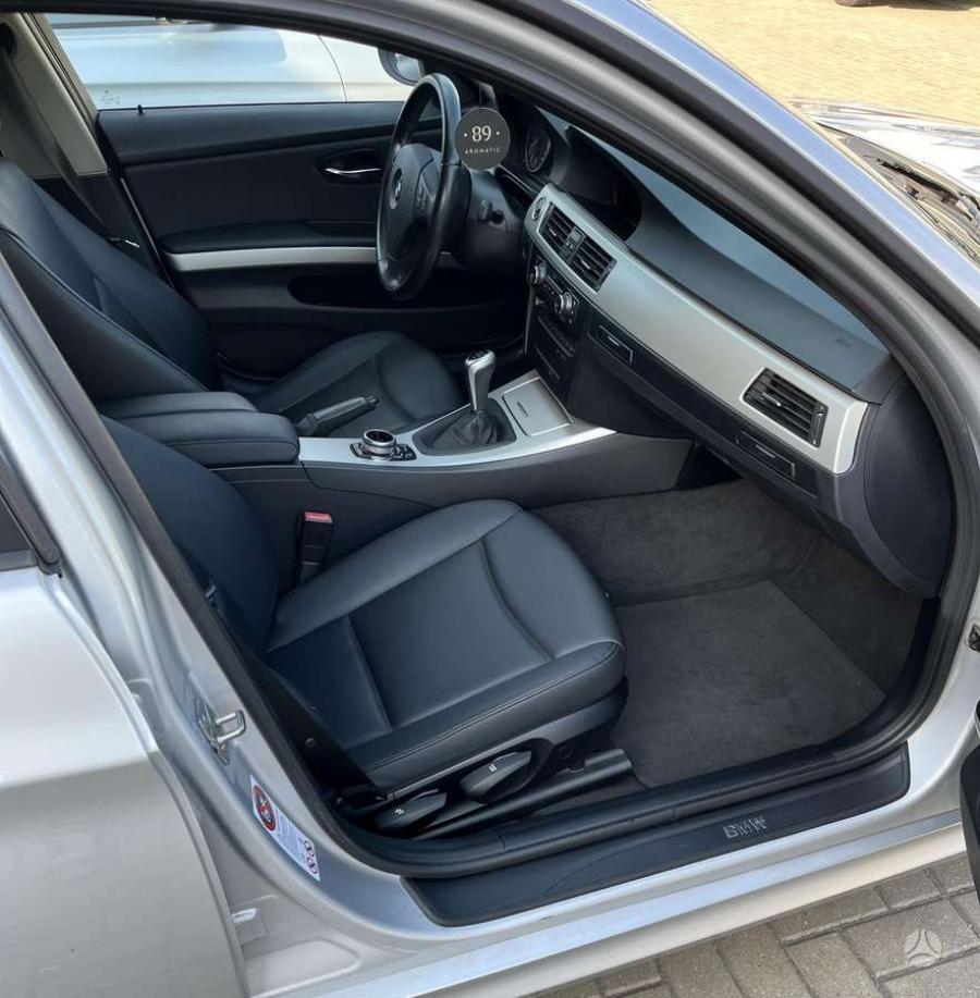 Pelēks BMW 320 2011 Kauņa, ar dzinēja tilpumu 2.00 L un nobraukumu 292 tūkst. km par 4000 €, foto 15 vietnē AUTOMOTO.COM.LV