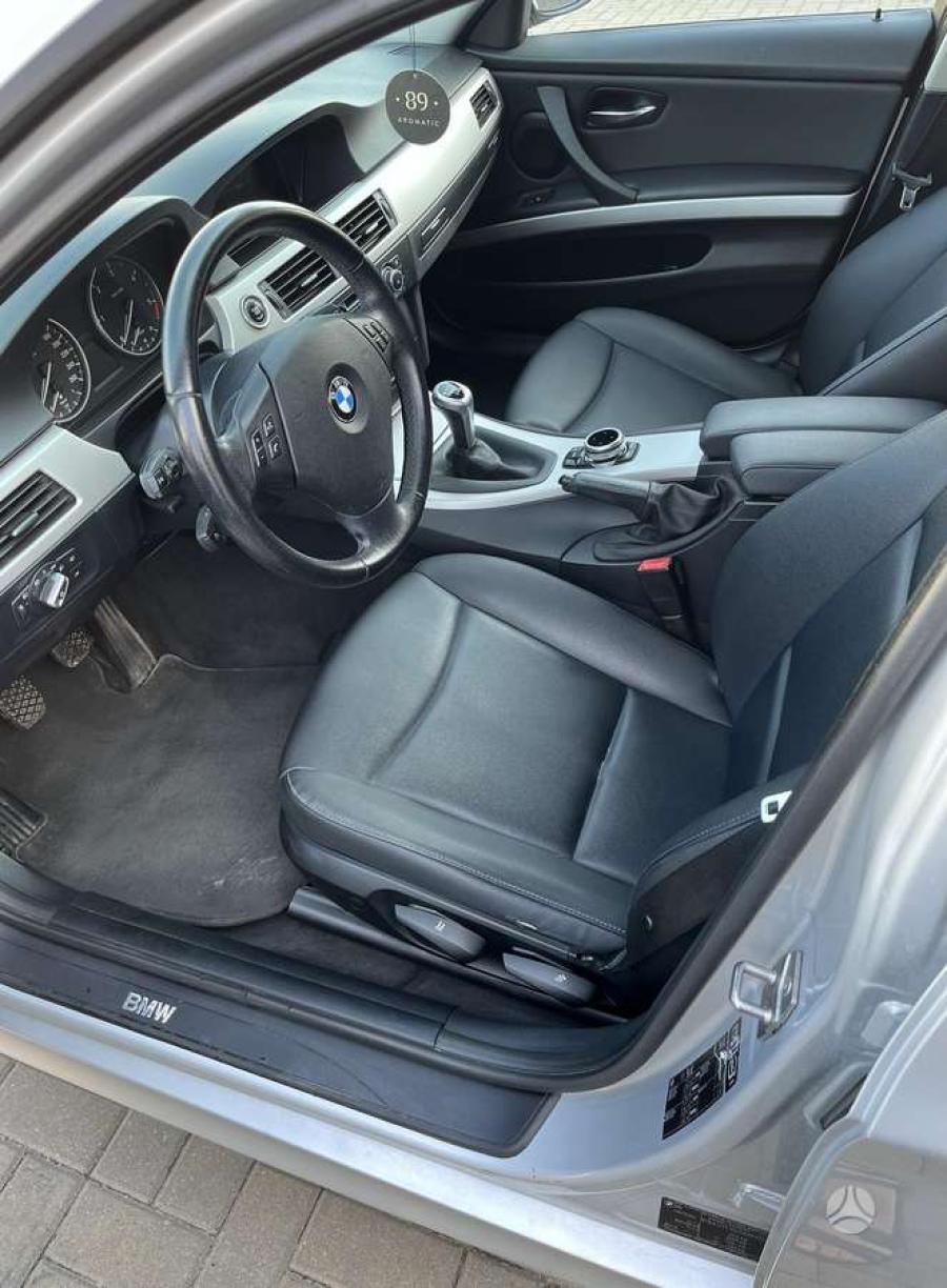 Pelēks BMW 320 2011 Kauņa, ar dzinēja tilpumu 2.00 L un nobraukumu 292 tūkst. km par 4000 €, foto 16 vietnē AUTOMOTO.COM.LV