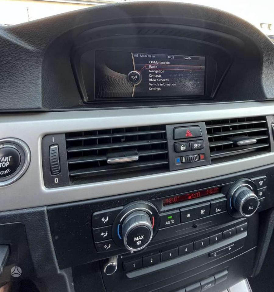 Pelēks BMW 320 2011 Kauņa, ar dzinēja tilpumu 2.00 L un nobraukumu 292 tūkst. km par 4000 €, foto 20 vietnē AUTOMOTO.COM.LV
