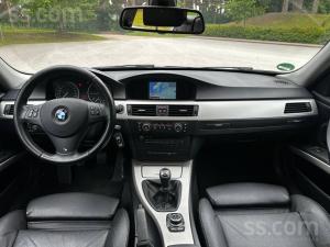 Grey BMW 320 2011 in Riga, with an engine capacity of 2.00 L and mileage of 327 thousand km for 4999 €, photo 13 on AUTOMOTO.COM.LV