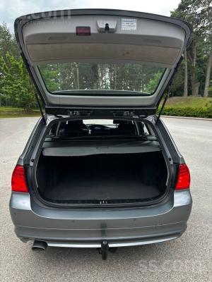 Grey BMW 320 2011 in Riga, with an engine capacity of 2.00 L and mileage of 327 thousand km for 4999 €, photo 23 on AUTOMOTO.COM.LV