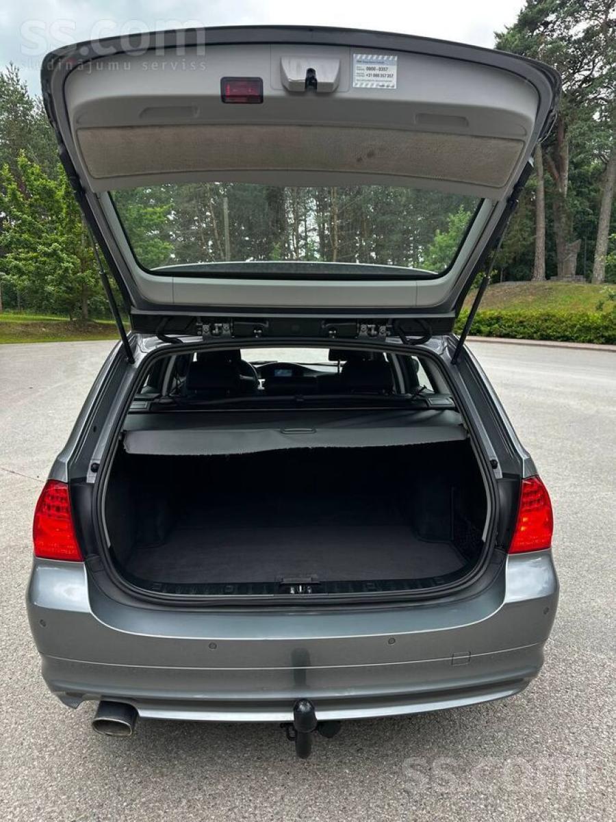 Grey BMW 320 2011 in Riga, with an engine capacity of 2.00 L and mileage of 327 thousand km for 4999 €, photo 23 on AUTOMOTO.COM.LV