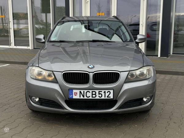 Grey BMW 320 2011 in Vilnius, with an engine capacity of 2.00 L and mileage of 298 thousand km for 3100 €, photo 2 on AUTOMOTO.COM.LV