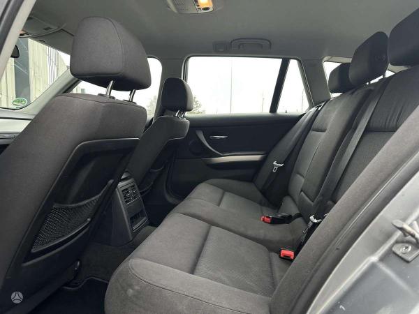 Grey BMW 320 2011 in Vilnius, with an engine capacity of 2.00 L and mileage of 298 thousand km for 3100 €, photo 9 on AUTOMOTO.COM.LV