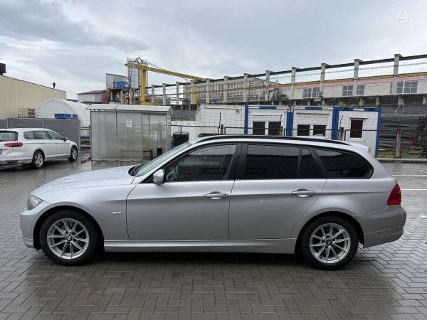 Grey BMW 320 2011 in Vilnius, with an engine capacity of 2.00 L and mileage of 365 thousand km for 3700 €, photo 7 on AUTOMOTO.COM.LV