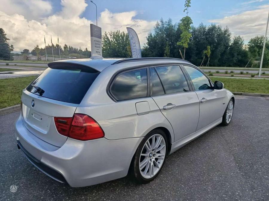 Pelēks BMW 320 2011 Ukmergė, ar dzinēja tilpumu 2.00 L un nobraukumu 150 tūkst. km par 3900 €, foto 5 vietnē AUTOMOTO.COM.LV