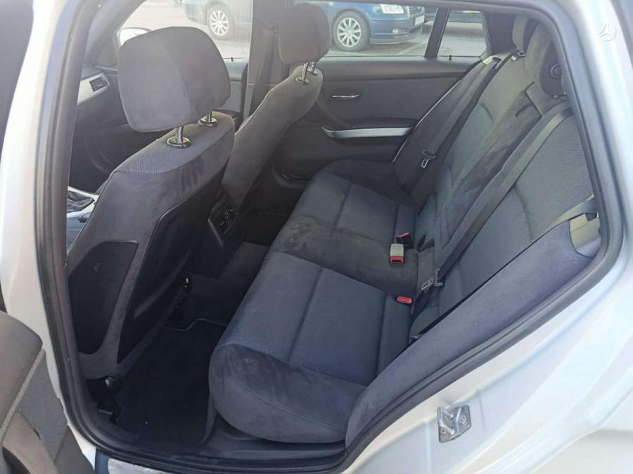 Pelēks BMW 320 2011 Ukmergė, ar dzinēja tilpumu 2.00 L un nobraukumu 150 tūkst. km par 3900 €, foto 11 vietnē AUTOMOTO.COM.LV