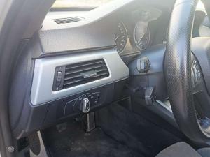 Pelēks BMW 320 2011 Ukmergė, ar dzinēja tilpumu 2.00 L un nobraukumu 150 tūkst. km par 3900 €, foto 13 vietnē AUTOMOTO.COM.LV