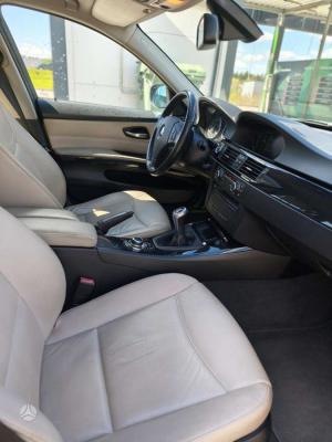 Grey BMW 320 2011 in Utena, with an engine capacity of 2.00 L and mileage of 241 thousand km for 3500 €, photo 7 on AUTOMOTO.COM.LV