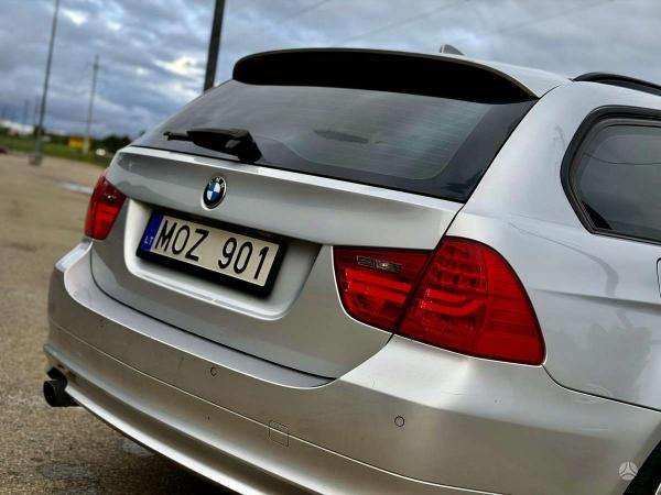 Grey BMW 320 2011 in Siauliai, with an engine capacity of 2.00 L and mileage of 285 thousand km for 3000 €, photo 5 on AUTOMOTO.COM.LV