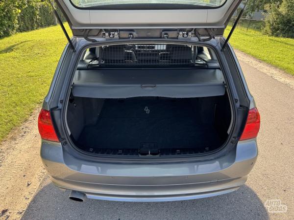 Pelēks BMW 320 2011 Marijampole, ar dzinēja tilpumu 2.00 L un nobraukumu 300 tūkst. km par 3300 €, foto 7 vietnē AUTOMOTO.COM.LV