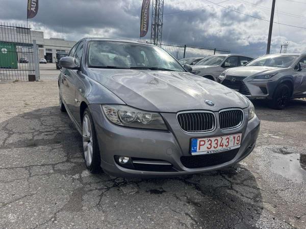 Grey BMW 320 2011 in Panevezys, with an engine capacity of 2.00 L and mileage of 295 thousand km for 3900 €, photo 3 on AUTOMOTO.COM.LV