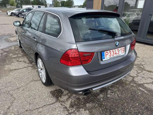 Grey BMW 320 2011 in Panevezys, with an engine capacity of 2.00 L and mileage of 295 thousand km for 3900 €, photo 8 on AUTOMOTO.COM.LV