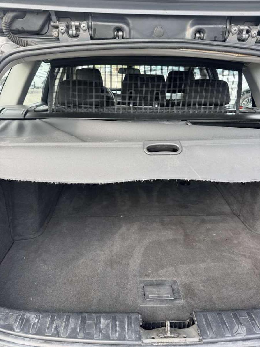 Grey BMW 320 2011 in Panevezys, with an engine capacity of 2.00 L and mileage of 295 thousand km for 3900 €, photo 10 on AUTOMOTO.COM.LV
