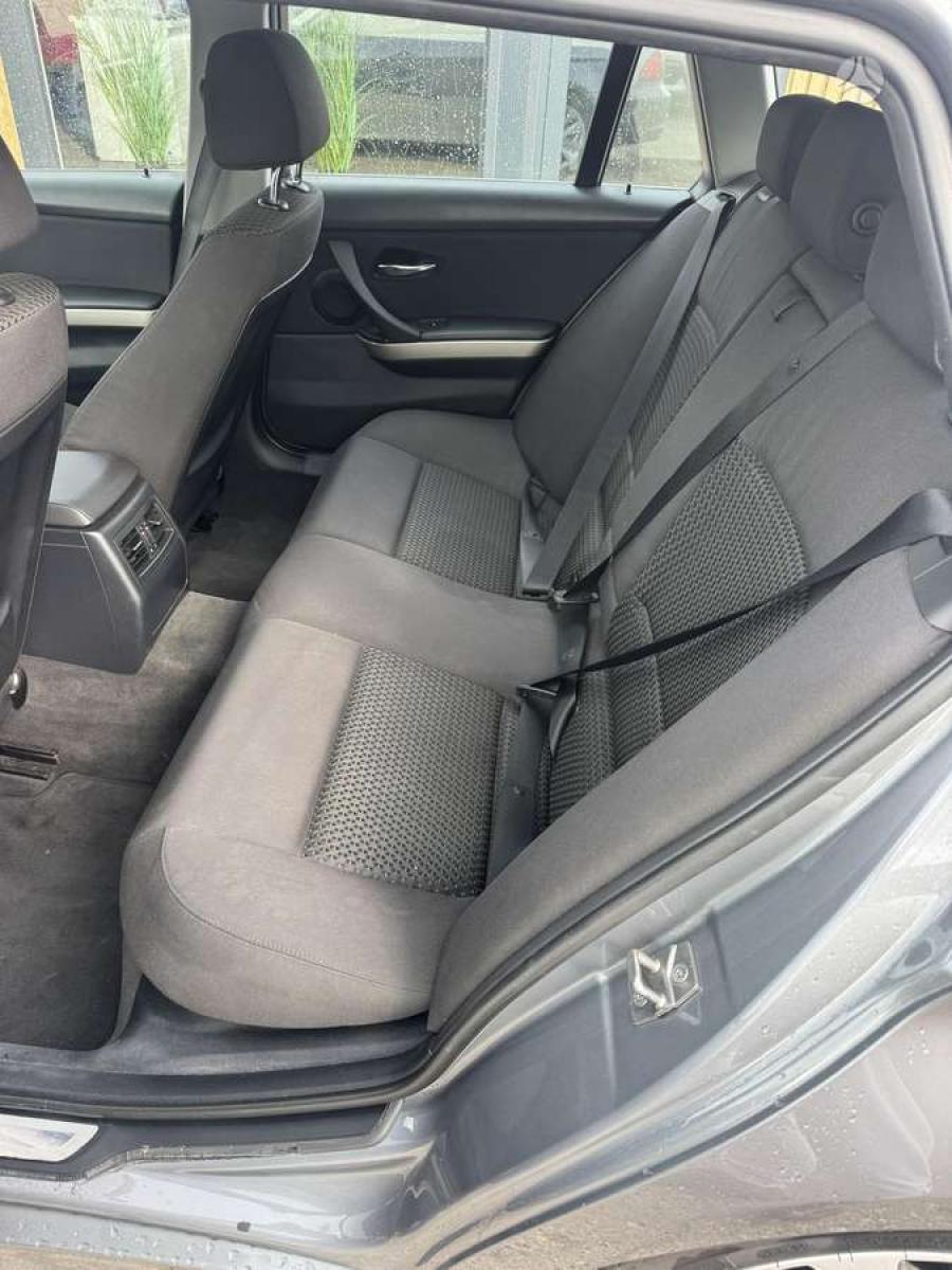 Grey BMW 320 2011 in Panevezys, with an engine capacity of 2.00 L and mileage of 295 thousand km for 3900 €, photo 11 on AUTOMOTO.COM.LV
