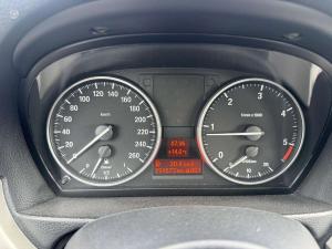 Grey BMW 320 2011 in Panevezys, with an engine capacity of 2.00 L and mileage of 295 thousand km for 3900 €, photo 20 on AUTOMOTO.COM.LV