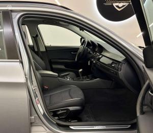 Grey BMW 320 2011 in Marijampole, with an engine capacity of 2.00 L and mileage of 253 thousand km for 4750 €, photo 14 on AUTOMOTO.COM.LV