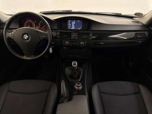 Grey BMW 320 2011 in Marijampole, with an engine capacity of 2.00 L and mileage of 253 thousand km for 4750 €, photo 18 on AUTOMOTO.COM.LV