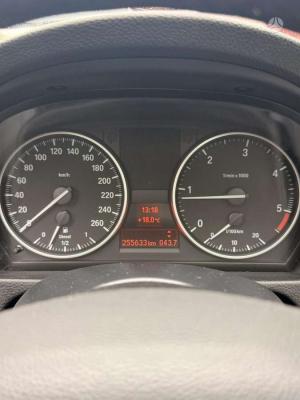 Grey BMW 320 2011 in Utena, with an engine capacity of 2.00 L and mileage of 255 thousand km for 5250 €, photo 3 on AUTOMOTO.COM.LV