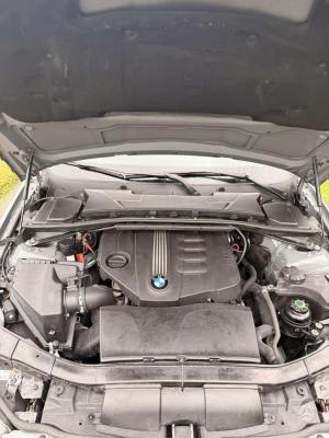Grey BMW 320 2011 in Utena, with an engine capacity of 2.00 L and mileage of 255 thousand km for 5250 €, photo 23 on AUTOMOTO.COM.LV